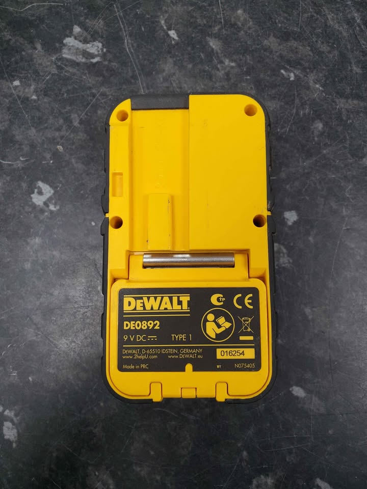 Pre-owned DeWalt Dewalt (DE0892) Green Laser Detector (Boxed) - Own4Less